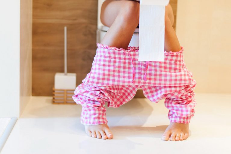 What Your Poop Schedule Can Tell You About Your Health - The HyperHive