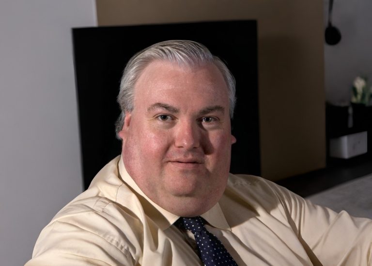 "Harry Potter" Star Simon Fisher-Becker Found Dead at 63 - The HyperHive