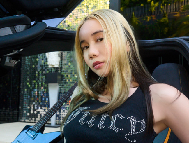 Lil Tay, 18, Defends Her OnlyFans Success After Revealing $15 Million in Two Weeks - The HyperHive